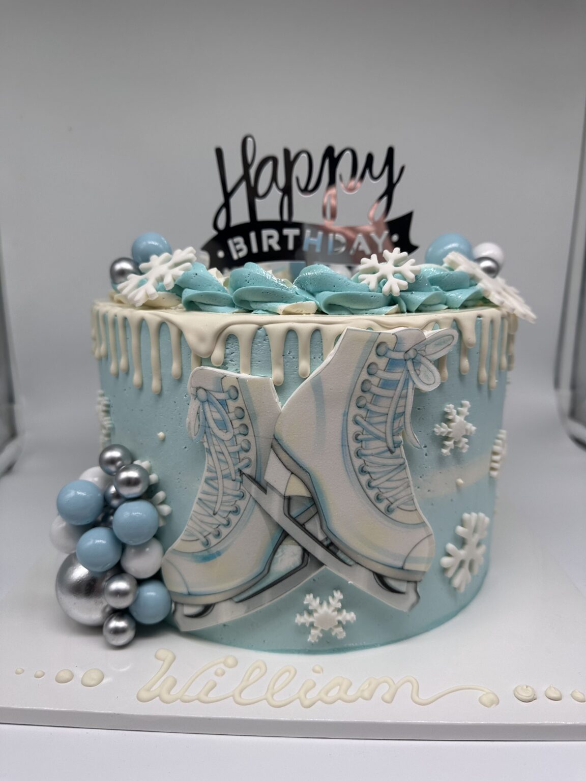 Custom Cakes - Angelina Bakery