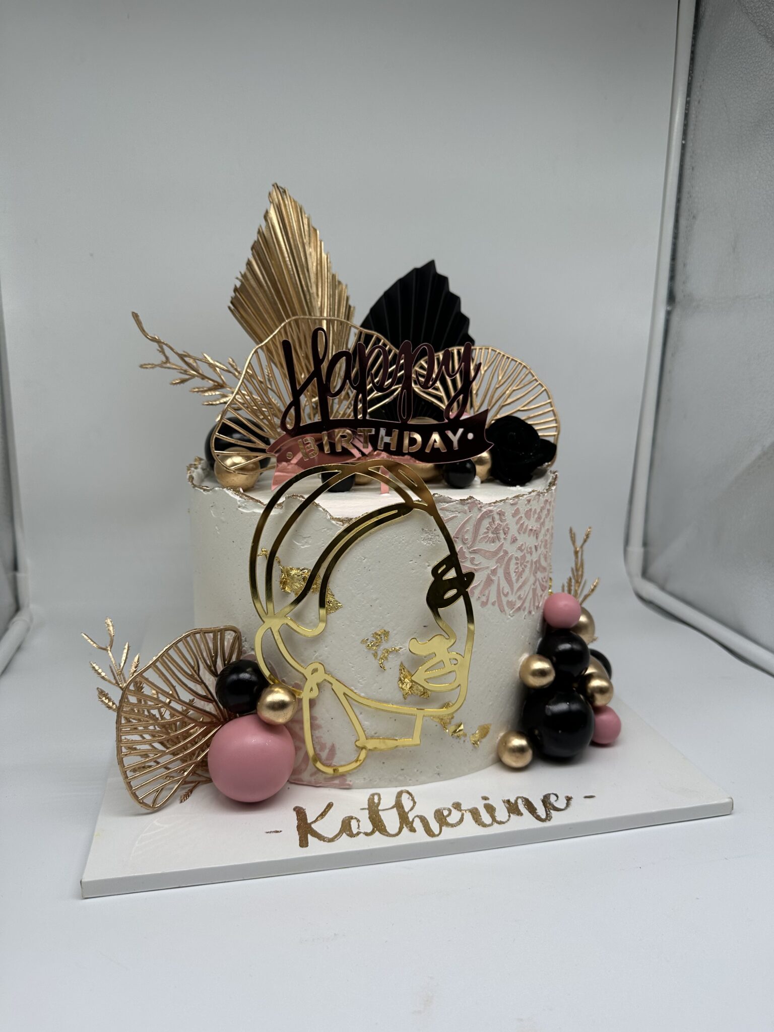 Custom Cakes - Angelina Bakery