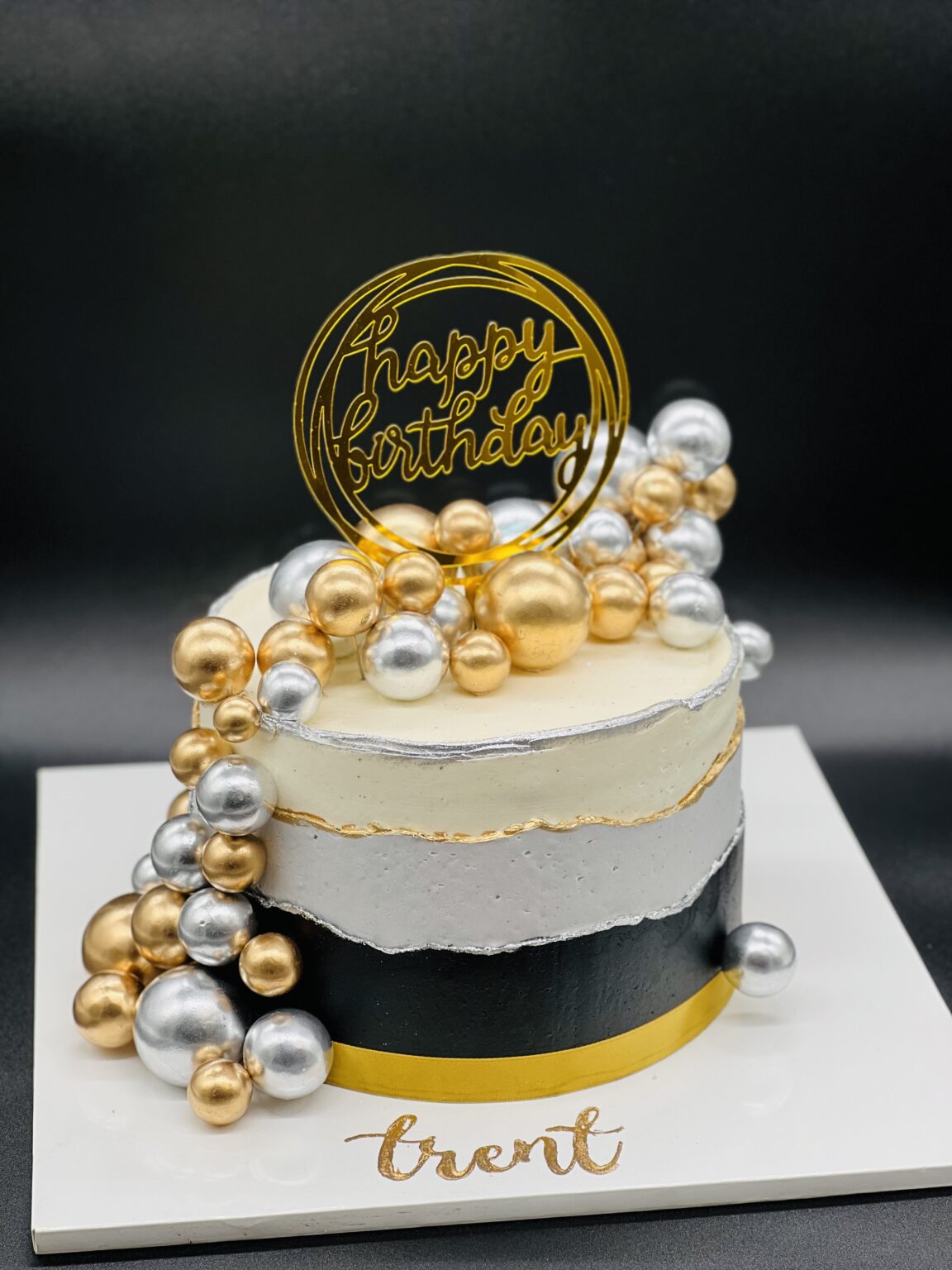 Custom Cakes - Angelina Bakery