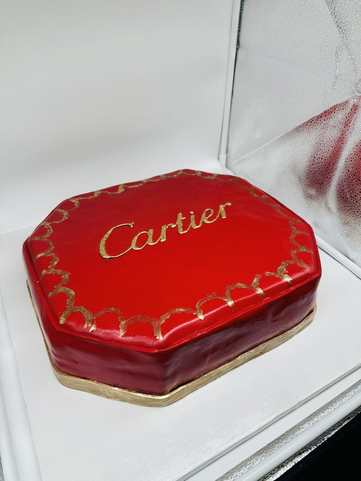 Custom Cakes - Angelina Bakery