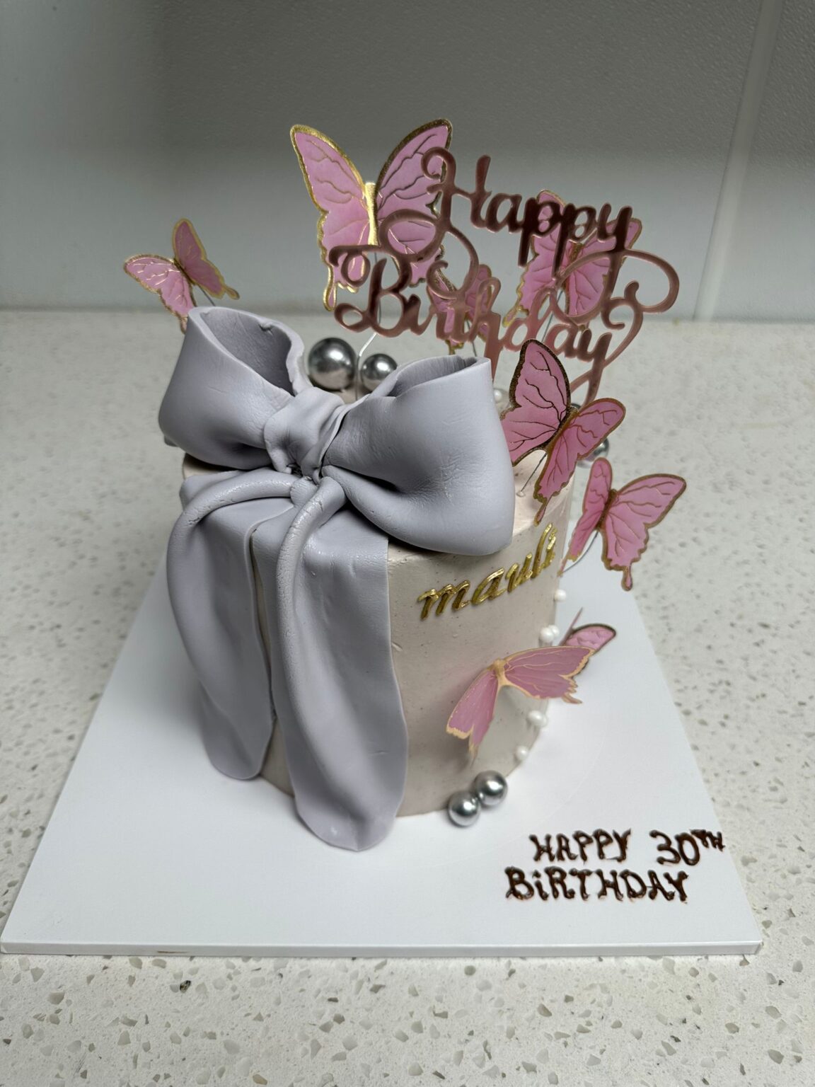 Custom Cakes - Angelina Bakery